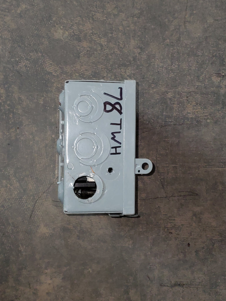 Square D Panel With 100 Amp Main & Breakers Cat# HOMC21UC – IndSurp