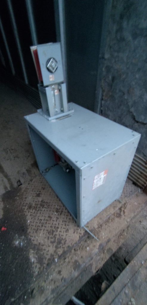 GE Bus way 600 Amp 600 Volt – IndSurp