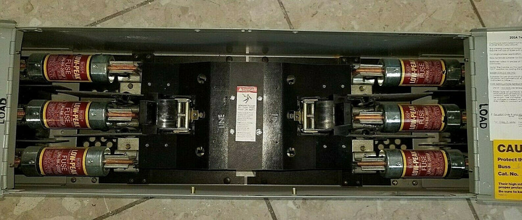 Westinghouse Fused Switch Amps 240 Volt Cat# FDPWT3244R 200 – IndSurp