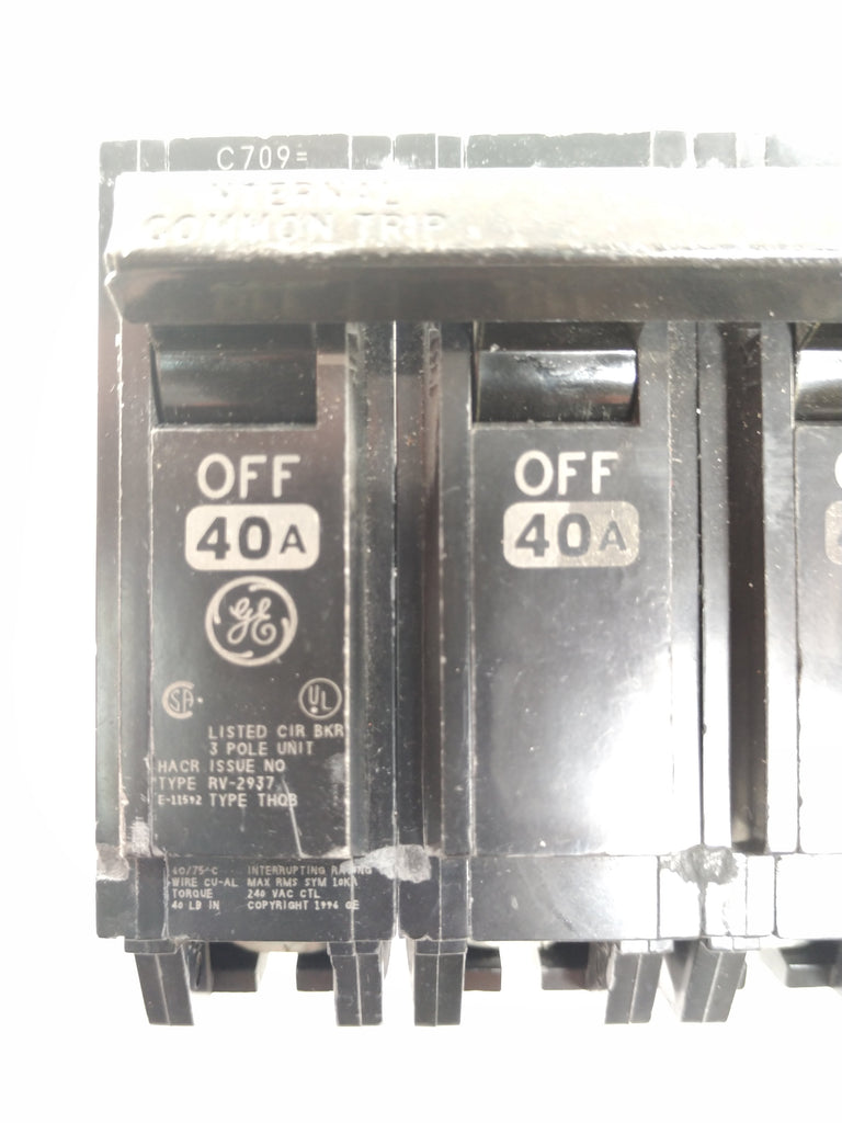 GE Circuit Breaker THQB Circuit Breaker 40 Amp 240 Volt 3 Pole Bolt On ...